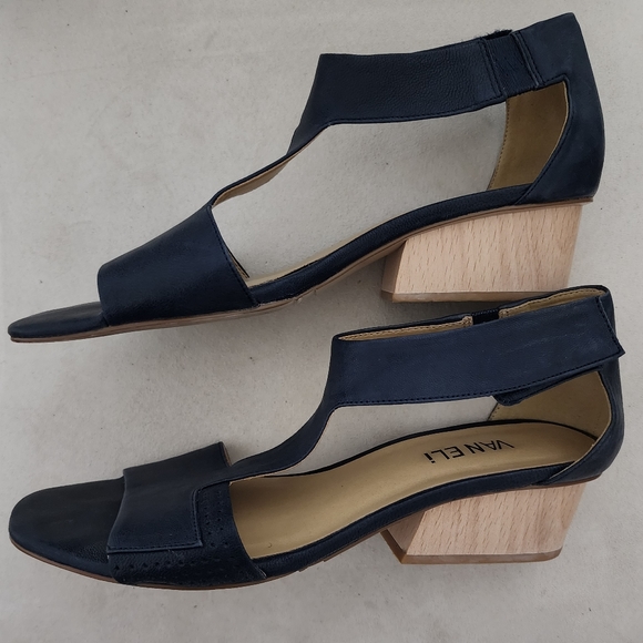 Vaneli | Shoes | Vaneli Navy Sandal 75n | Poshmark